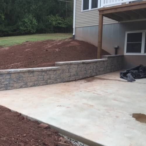 Retaining Walls - Cutting Edge Lawn And Landscaping LLC